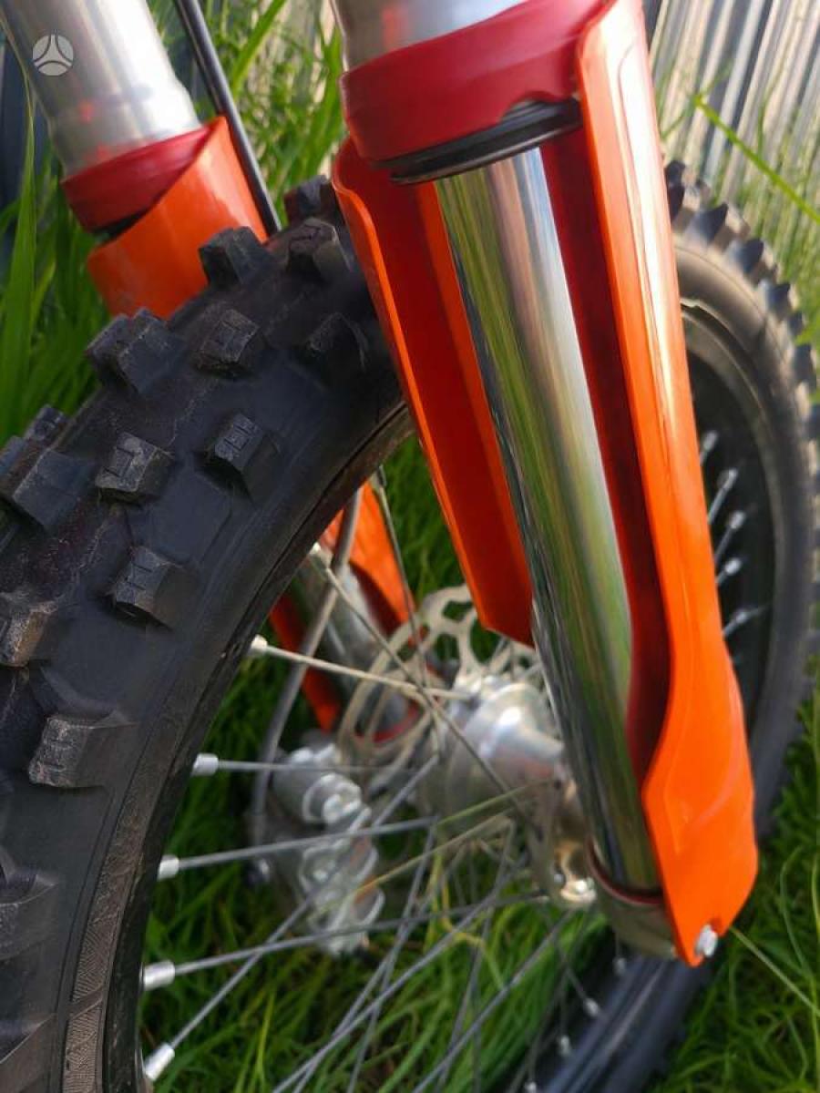 KTM SX 2024 Viļņa, ar dzinēja tilpumu 0.13 L un nobraukumu 9 tūkst. km par 4500 €, foto 5 vietnē AUTOMOTO.COM.LV