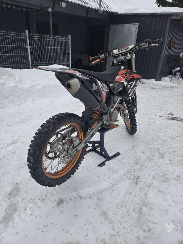 Oranžs KTM SX 2007 Rokiškis, ar dzinēja tilpumu 0.25 L un nobraukumu 14 tūkst. km par 2100 €, foto 3 vietnē AUTOMOTO.COM.LV