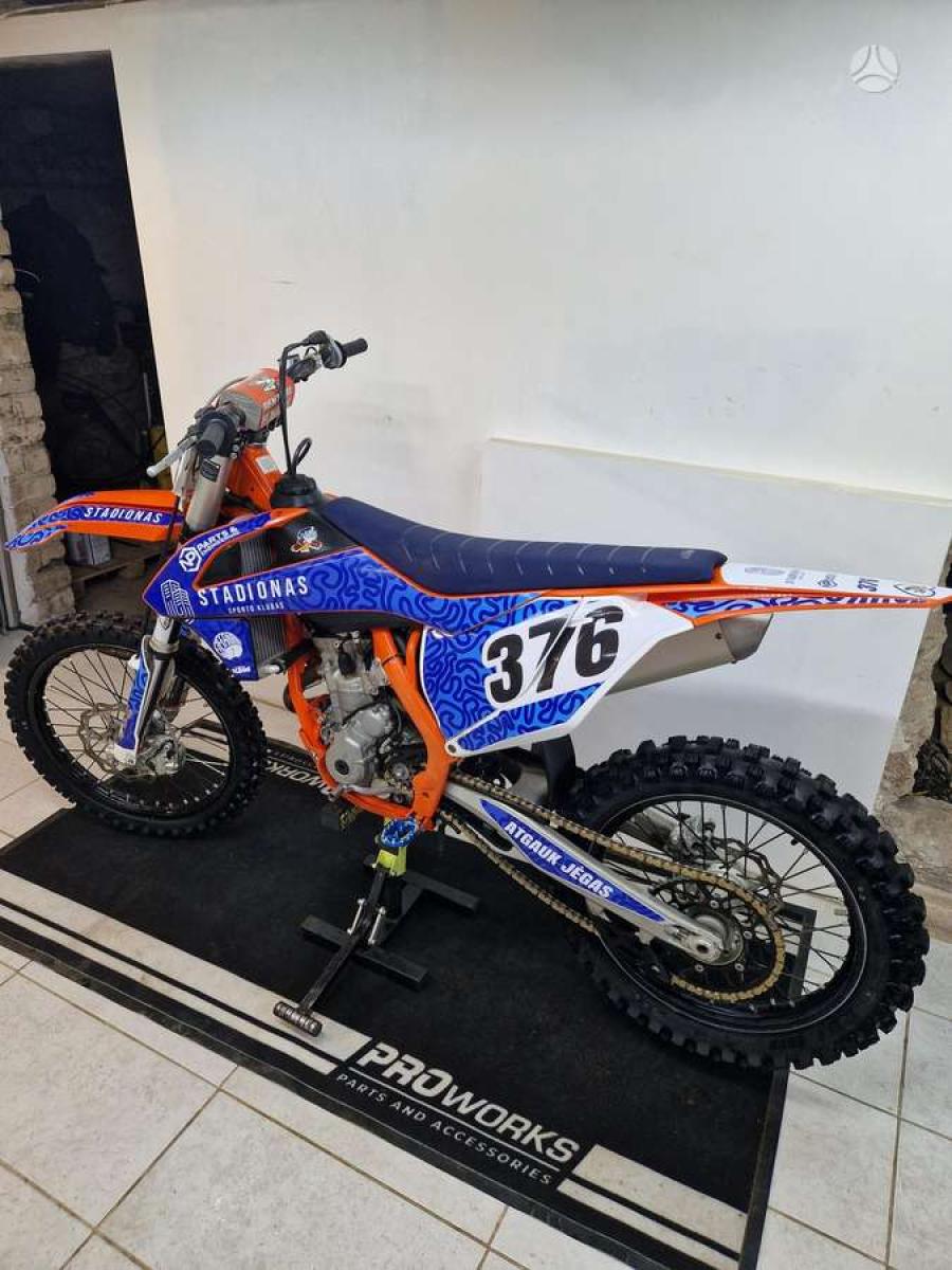 Orange KTM SX 2018 in Prienai, with an engine capacity of 0.35 L and mileage of 113 thousand km for 3400 €, photo 3 on AUTOMOTO.COM.LV