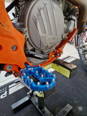 Orange KTM SX 2018 in Prienai, with an engine capacity of 0.35 L and mileage of 113 thousand km for 3400 €, photo 11 on AUTOMOTO.COM.LV