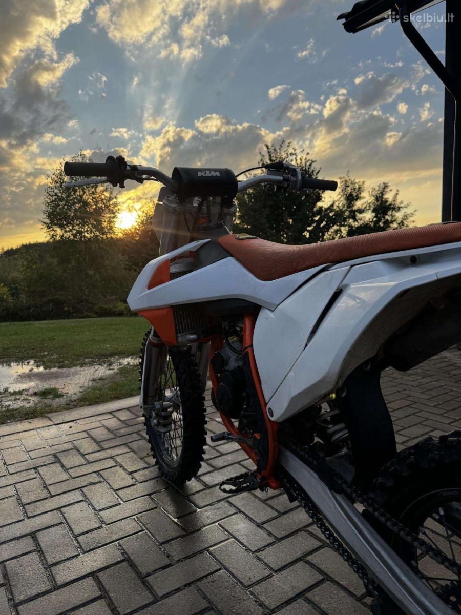 White KTM SX 2022 in Vilnius, with an engine capacity of 85.00 L and mileage of 0 thousand km for 2900 €, photo 6 on AUTOMOTO.COM.LV