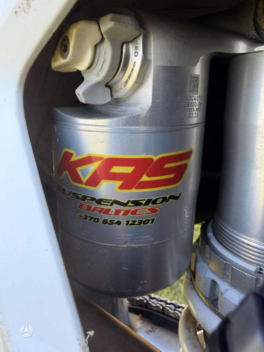 Белый КТМ SX 2024 в Вильнюс, объемом двигателя 0.35 л и пробегом 97 тыс. км за 5500 €, фото 14 на AUTOMOTO.COM.LV
