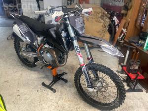 КТМ SXF 450 2020 в Вентспилс, объемом двигателя 0.45 л и пробегом 0 тыс. км за 3500 €, фото 3 на AUTOMOTO.COM.LV