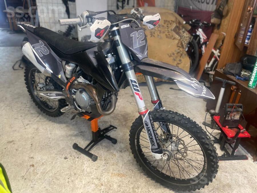 КТМ SXF 450 2020 в Вентспилс, объемом двигателя 0.45 л и пробегом 0 тыс. км за 3500 €, фото 3 на AUTOMOTO.COM.LV