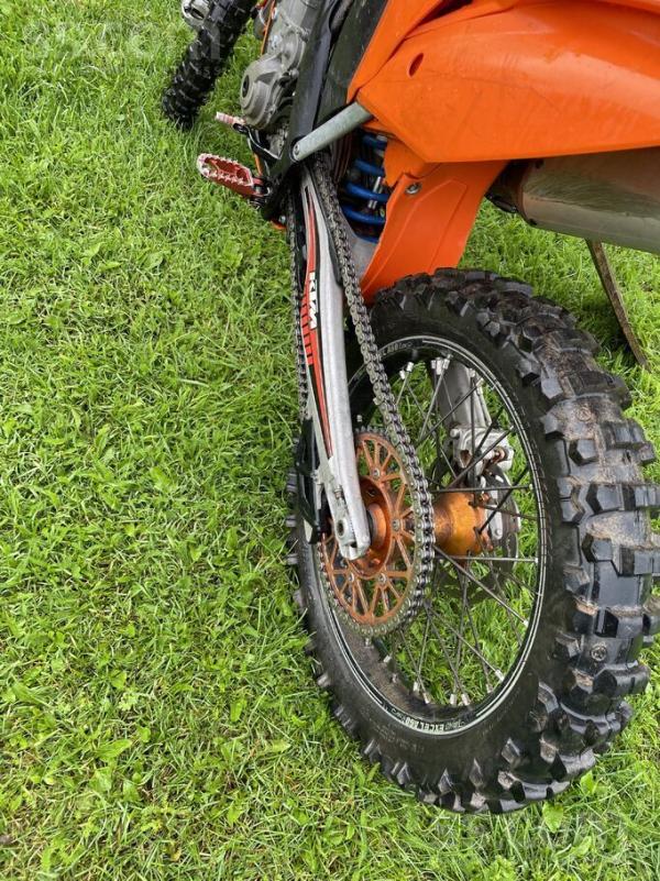 KTM SXF 2012 Daugavpils, ar dzinēja tilpumu 0.45 L un nobraukumu 0 tūkst. km par 2500 €, foto 5 vietnē AUTOMOTO.COM.LV