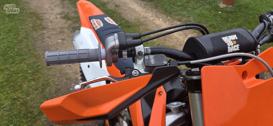 KTM SXF 2017 Viļņa, ar dzinēja tilpumu 0.25 L un nobraukumu 0 tūkst. km par 2800 €, foto 16 vietnē AUTOMOTO.COM.LV