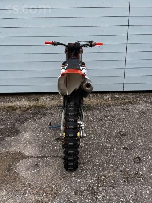 KTM SXF 2024 Valka, ar dzinēja tilpumu 0.45 L un nobraukumu 0 tūkst. km par 5100 €, foto 5 vietnē AUTOMOTO.COM.LV