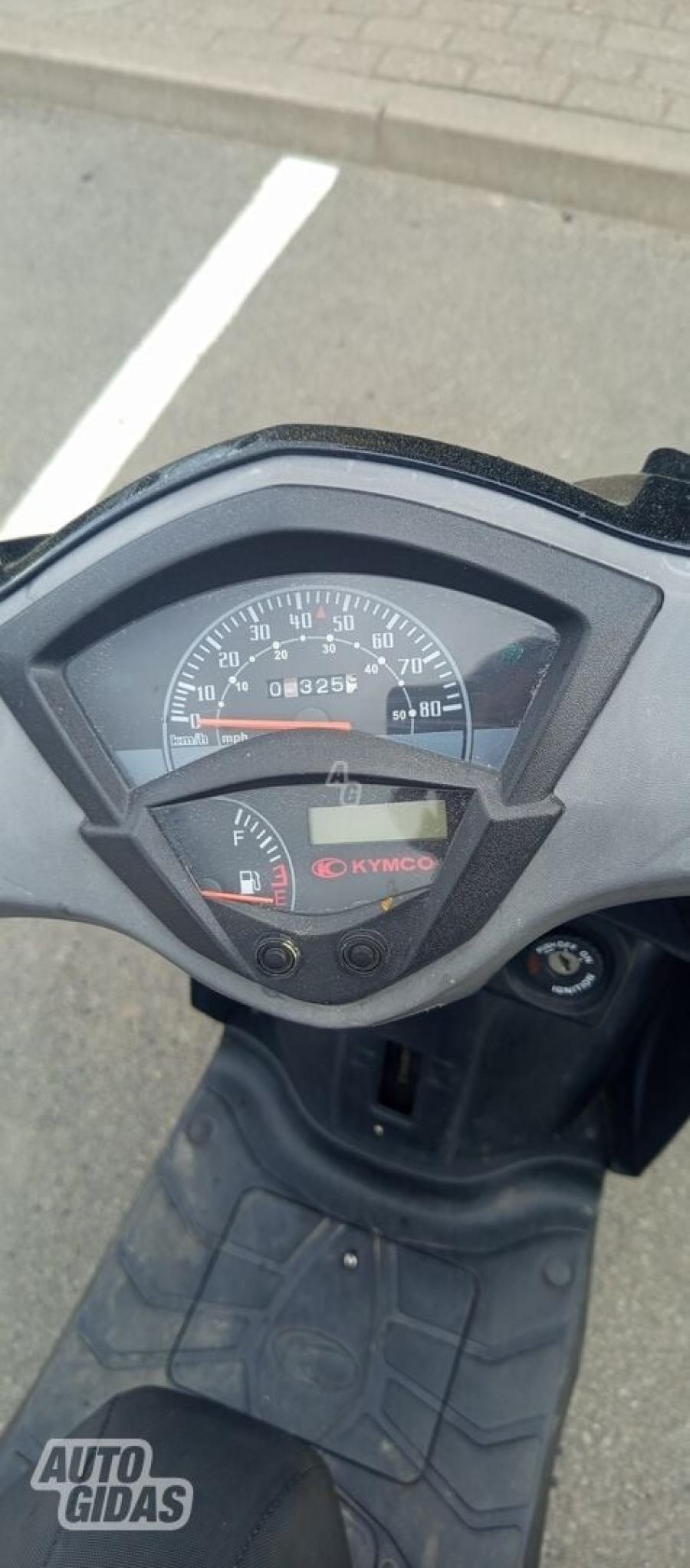 Black Kymco Agility 50 2010 in Vilnius, with an engine capacity of 0.05 L and mileage of 0 thousand km for 500 €, photo 7 on AUTOMOTO.COM.LV