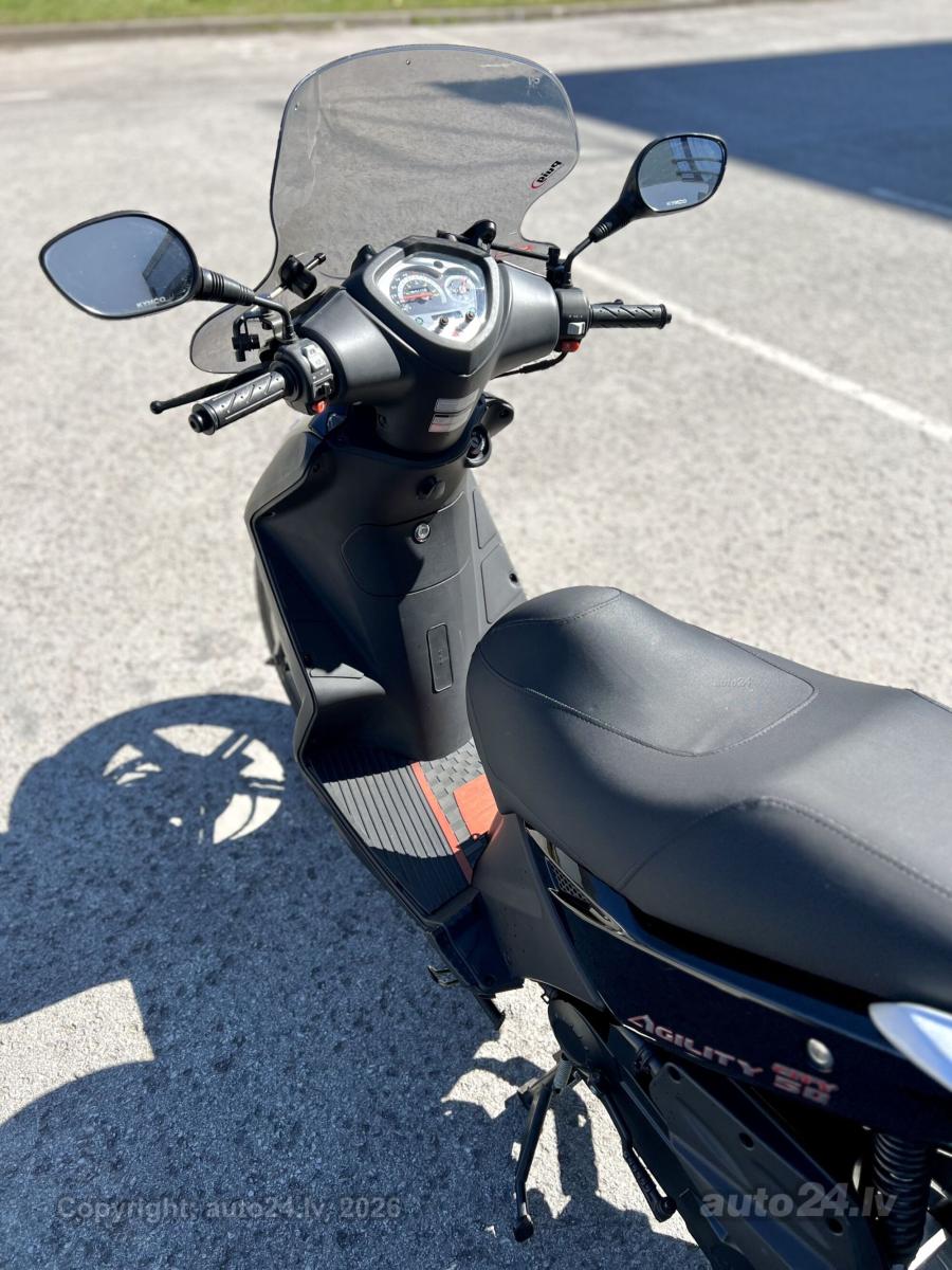 Melns Kymco Agility 50 2012 Tallina, ar dzinēja tilpumu 49.00 L un nobraukumu 6 tūkst. km par 1200 €, foto 10 vietnē AUTOMOTO.COM.LV