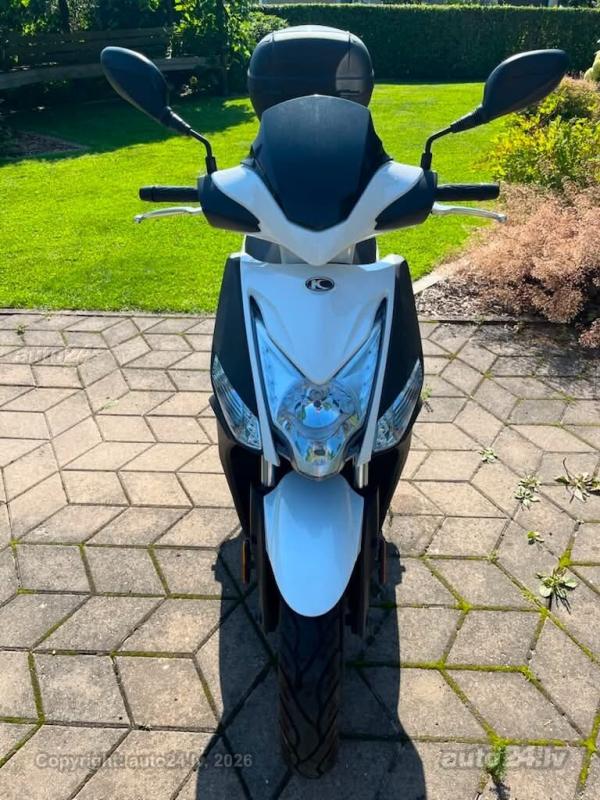Melns Kymco Agility 50 2021 Tartu, ar dzinēja tilpumu 50.00 L un nobraukumu 4 tūkst. km par 1900 €, foto 3 vietnē AUTOMOTO.COM.LV