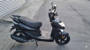 Melns Kymco Agility 50 2025 Šauļi, ar dzinēja tilpumu 50.00 L un nobraukumu 3 tūkst. km par 899 €, foto 4 vietnē AUTOMOTO.COM.LV