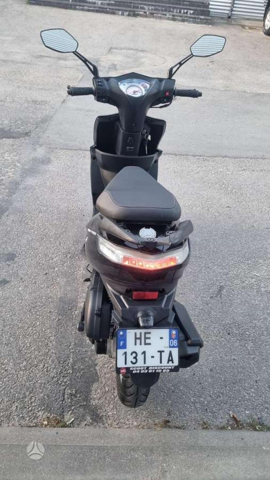 Melns Kymco Agility 50 2025 Šauļi, ar dzinēja tilpumu 50.00 L un nobraukumu 3 tūkst. km par 899 €, foto 6 vietnē AUTOMOTO.COM.LV