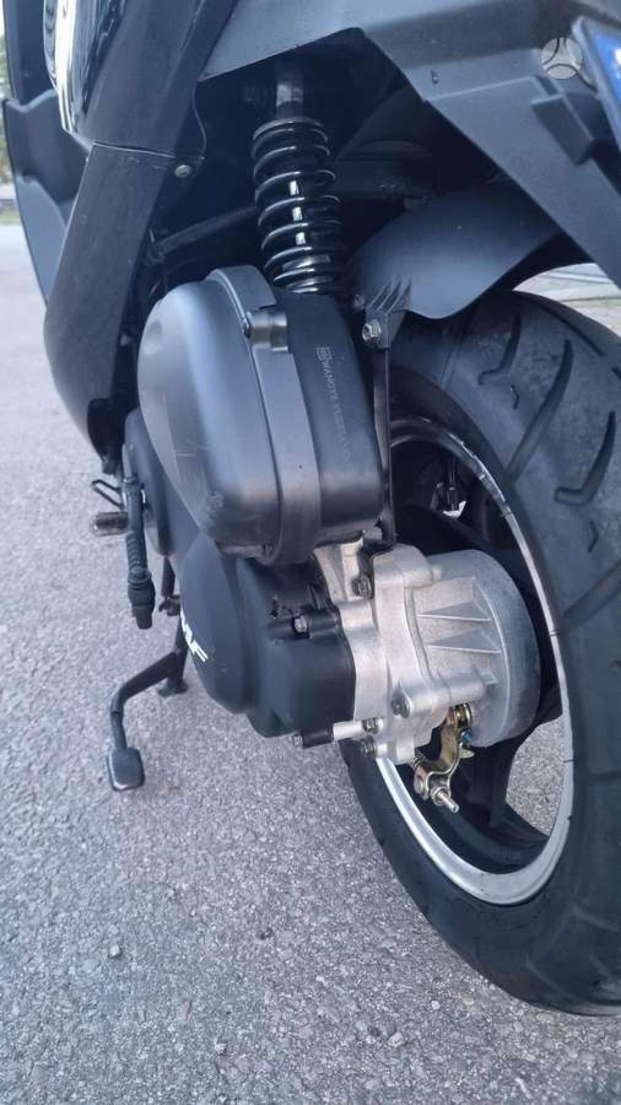 Melns Kymco Agility 50 2025 Šauļi, ar dzinēja tilpumu 50.00 L un nobraukumu 3 tūkst. km par 899 €, foto 13 vietnē AUTOMOTO.COM.LV