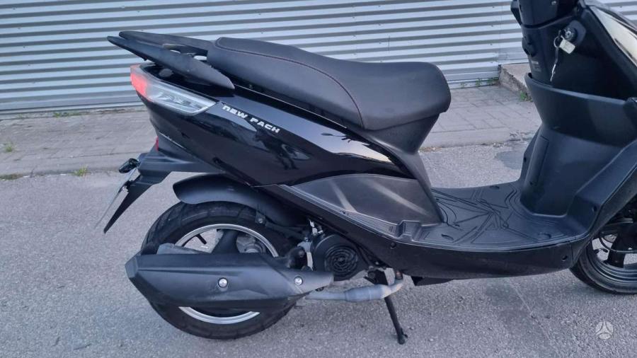 Melns Kymco Agility 50 2025 Šauļi, ar dzinēja tilpumu 50.00 L un nobraukumu 3 tūkst. km par 899 €, foto 18 vietnē AUTOMOTO.COM.LV