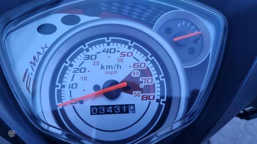 Melns Kymco Agility 50 2025 Šauļi, ar dzinēja tilpumu 50.00 L un nobraukumu 3 tūkst. km par 899 €, foto 21 vietnē AUTOMOTO.COM.LV
