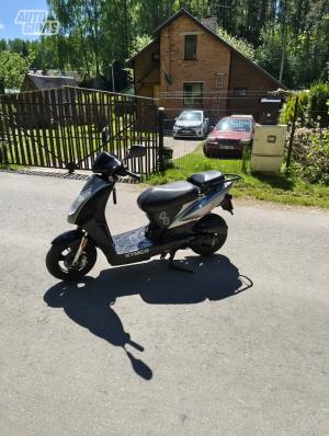 Grey Kymco Agility 50 2010 in Vilnius, with an engine capacity of 0.05 L and mileage of 11 thousand km for 490 €, photo 4 on AUTOMOTO.COM.LV