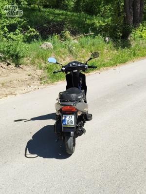 Grey Kymco Agility 50 2010 in Vilnius, with an engine capacity of 0.05 L and mileage of 11 thousand km for 490 €, photo 5 on AUTOMOTO.COM.LV