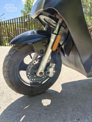 Grey Kymco Agility 50 2010 in Vilnius, with an engine capacity of 0.05 L and mileage of 11 thousand km for 490 €, photo 11 on AUTOMOTO.COM.LV