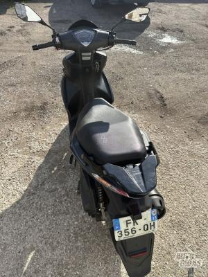 Melns Kymco Super 8 2019 Kauņa, ar dzinēja tilpumu 0.05 L un nobraukumu 22 tūkst. km par 700 €, foto 7 vietnē AUTOMOTO.COM.LV