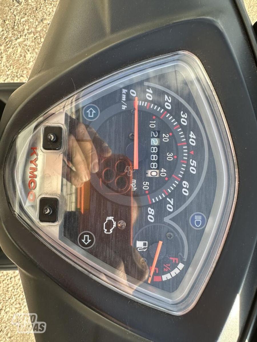 Melns Kymco Super 8 2019 Kauņa, ar dzinēja tilpumu 0.05 L un nobraukumu 22 tūkst. km par 700 €, foto 9 vietnē AUTOMOTO.COM.LV