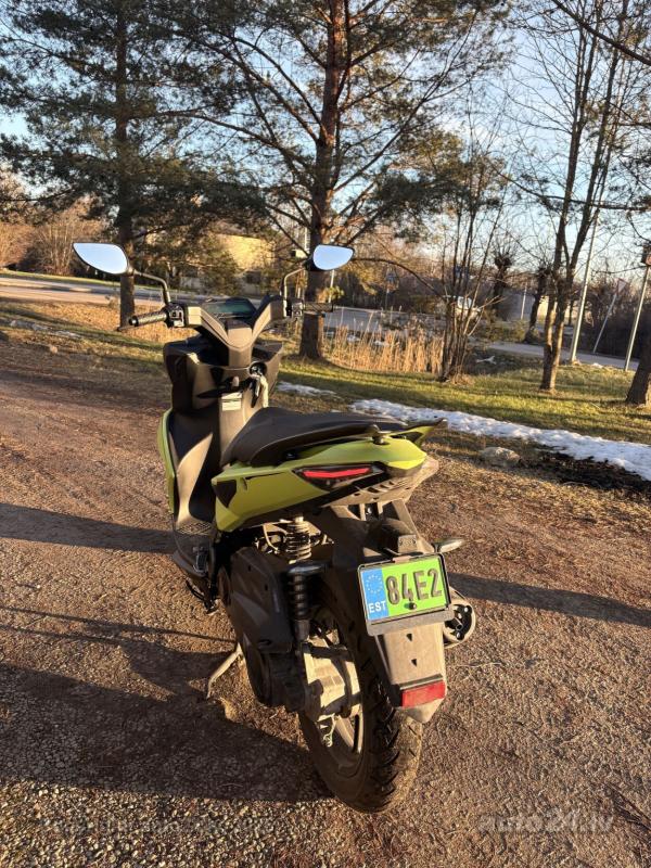 Green Kymco Super 8 2025 in Tallinn, with an engine capacity of 49.00 L and mileage of 2 thousand km for 2100 €, photo 3 on AUTOMOTO.COM.LV