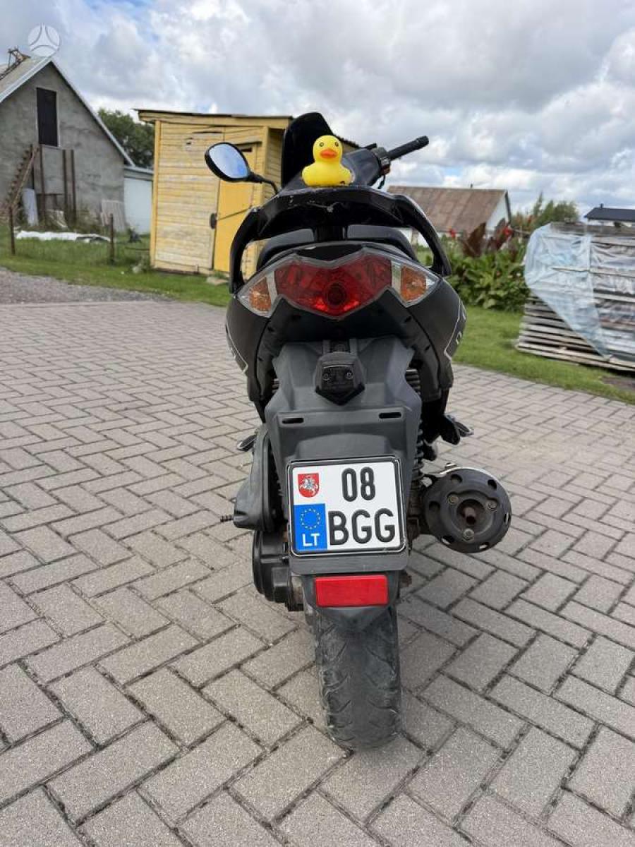 Kymco Super 8 2011 Panevēža, ar dzinēja tilpumu 49.00 L un nobraukumu 29 tūkst. km par 450 €, foto 7 vietnē AUTOMOTO.COM.LV