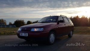 Красный Лада 111 2002 в Таллин, объемом двигателя 1.50 л и пробегом 44 тыс. км за 1700 €, фото  на AUTOMOTO.COM.LV