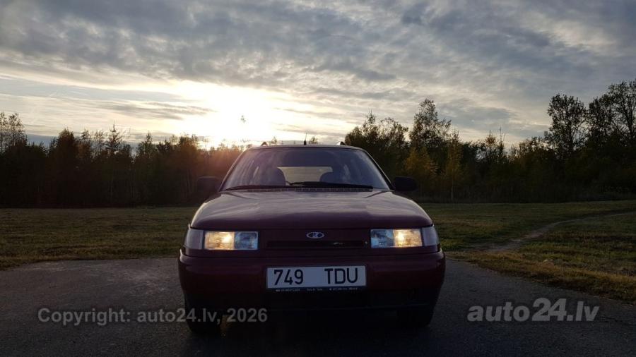 Sarkans Lada 111 2002 Tallina, ar dzinēja tilpumu 1.50 L un nobraukumu 44 tūkst. km par 1700 €, foto 4 vietnē AUTOMOTO.COM.LV