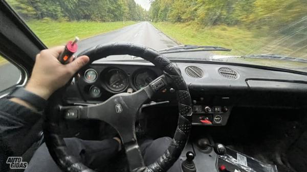 Lada Niva 1991 in Silute, with an engine capacity of 1.60 L and mileage of 60 thousand km for 1199 €, photo 5 on AUTOMOTO.COM.LV