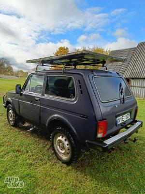 Lada Niva 1999 Viļņa, ar dzinēja tilpumu 1.70 L un nobraukumu 81 tūkst. km par 1000 €, foto 2 vietnē AUTOMOTO.COM.LV