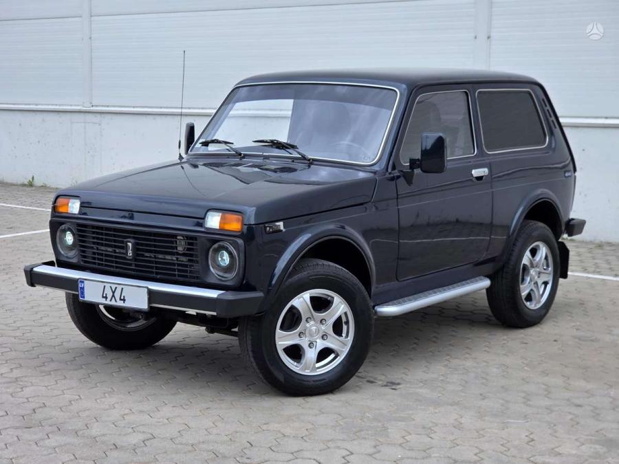 Zaļš Lada Niva 1999 Rīga, ar dzinēja tilpumu 1.70 L un nobraukumu 100 tūkst. km par 11990 €, foto 5 vietnē AUTOMOTO.COM.LV