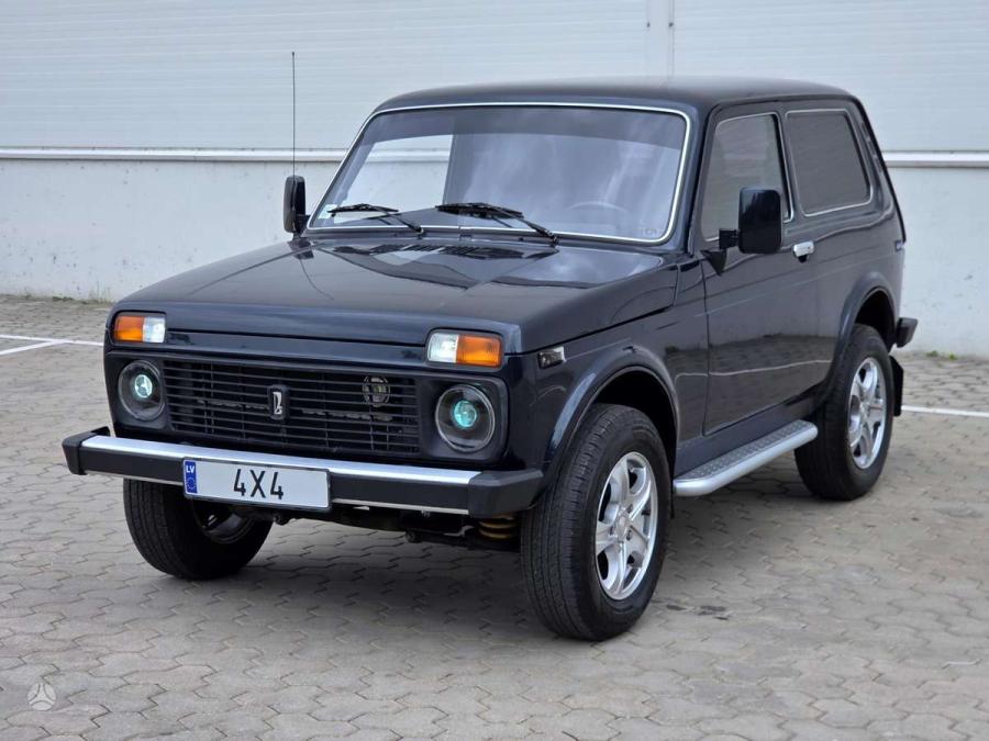 Zaļš Lada Niva 1999 Rīga, ar dzinēja tilpumu 1.70 L un nobraukumu 100 tūkst. km par 11990 €, foto 6 vietnē AUTOMOTO.COM.LV