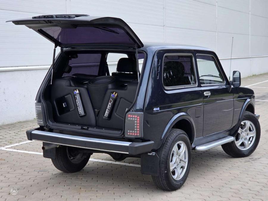 Zaļš Lada Niva 1999 Rīga, ar dzinēja tilpumu 1.70 L un nobraukumu 100 tūkst. km par 11990 €, foto 13 vietnē AUTOMOTO.COM.LV