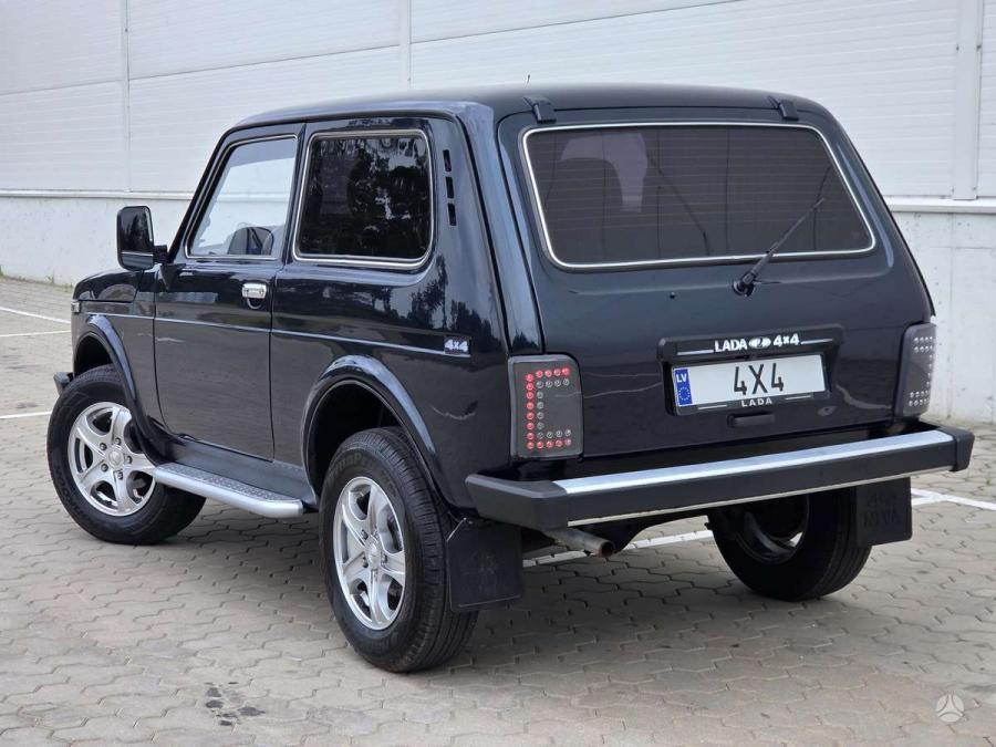 Zaļš Lada Niva 1999 Rīga, ar dzinēja tilpumu 1.70 L un nobraukumu 100 tūkst. km par 11990 €, foto 16 vietnē AUTOMOTO.COM.LV