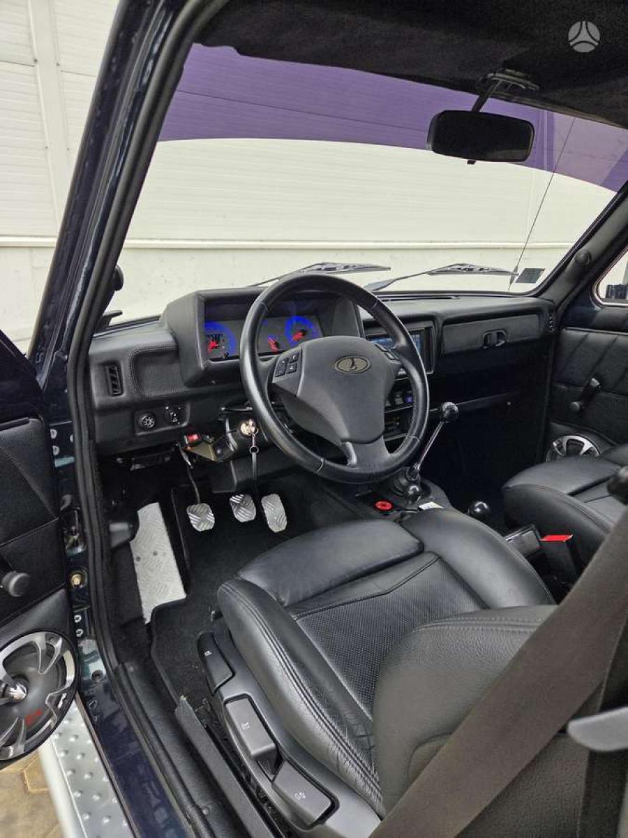 Zaļš Lada Niva 1999 Rīga, ar dzinēja tilpumu 1.70 L un nobraukumu 100 tūkst. km par 11990 €, foto 27 vietnē AUTOMOTO.COM.LV