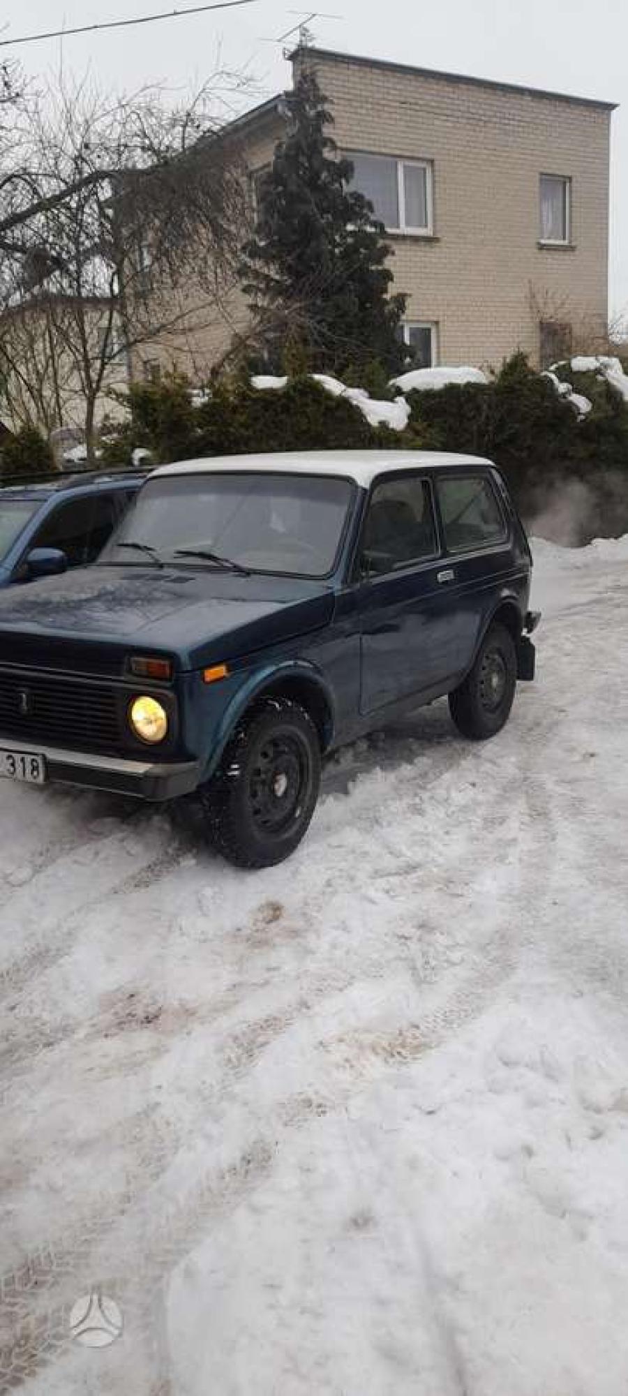 Green Lada Niva 2007 in Kaunas, with an engine capacity of 1.70 L and mileage of 81 thousand km for 1700 €, photo 4 on AUTOMOTO.COM.LV