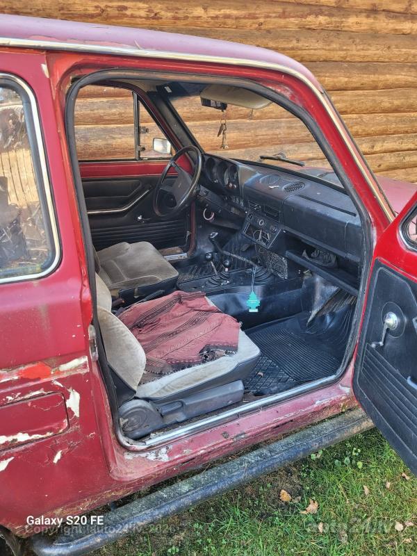 Lada Niva 1988 Tallina, ar dzinēja tilpumu 1.50 L un nobraukumu 0 tūkst. km par 700 €, foto 5 vietnē AUTOMOTO.COM.LV