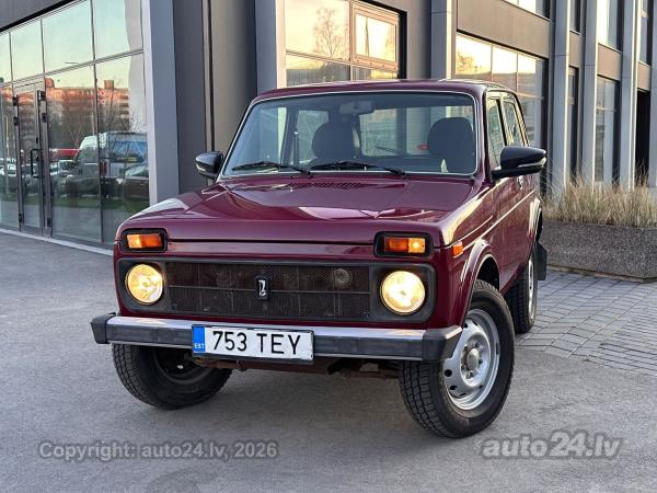 Red Lada Niva 2005 in Tallinn, with an engine capacity of 1.70 L and mileage of 60 thousand km for 3599 €, photo 2 on AUTOMOTO.COM.LV
