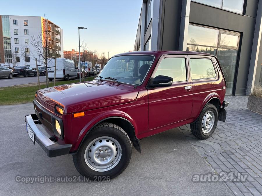 Sarkans Lada Niva 2005 Tallina, ar dzinēja tilpumu 1.70 L un nobraukumu 60 tūkst. km par 3599 €, foto 6 vietnē AUTOMOTO.COM.LV