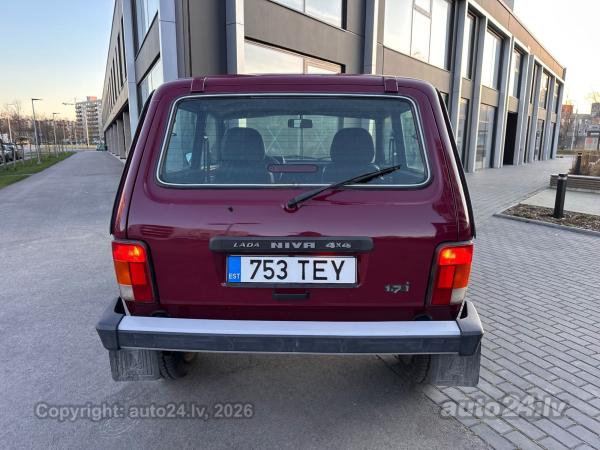 Red Lada Niva 2005 in Tallinn, with an engine capacity of 1.70 L and mileage of 60 thousand km for 3599 €, photo 10 on AUTOMOTO.COM.LV
