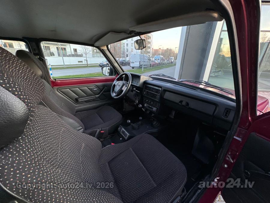 Sarkans Lada Niva 2005 Tallina, ar dzinēja tilpumu 1.70 L un nobraukumu 60 tūkst. km par 3599 €, foto 21 vietnē AUTOMOTO.COM.LV
