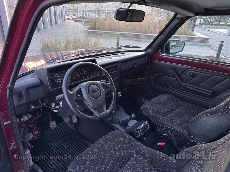 Sarkans Lada Niva 2005 Tallina, ar dzinēja tilpumu 1.70 L un nobraukumu 60 tūkst. km par 3599 €, foto 22 vietnē AUTOMOTO.COM.LV