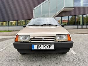 Smilšu krāsa Lada Samara 1998 Tallina, ar dzinēja tilpumu 1.50 L un nobraukumu 101 tūkst. km par 6900 €, foto 4 vietnē AUTOMOTO.COM.LV