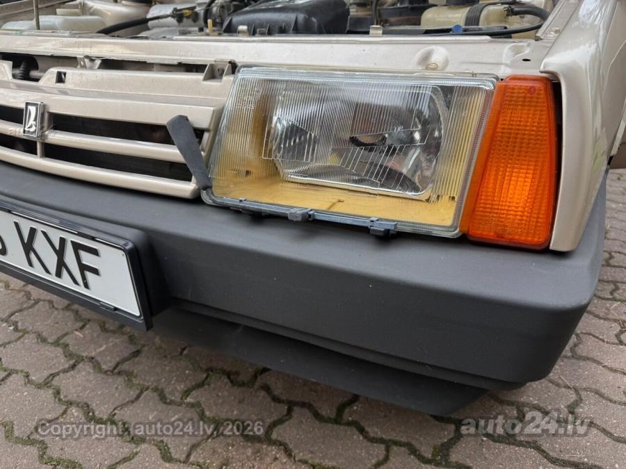 Smilšu krāsa Lada Samara 1998 Tallina, ar dzinēja tilpumu 1.50 L un nobraukumu 101 tūkst. km par 6900 €, foto 10 vietnē AUTOMOTO.COM.LV