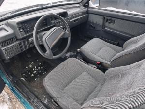 Lada Samara 2001 Tallina, ar dzinēja tilpumu 1.50 L un nobraukumu 36 tūkst. km par 1800 €, foto 5 vietnē AUTOMOTO.COM.LV