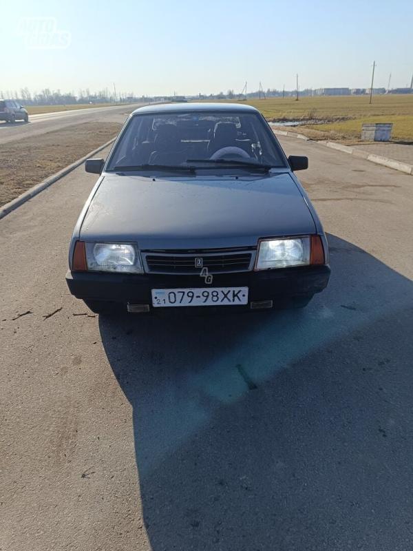 Lada Samara 1993 Jurbarkas, ar dzinēja tilpumu 1.50 L un nobraukumu 34 tūkst. km par 700 €, foto 3 vietnē AUTOMOTO.COM.LV