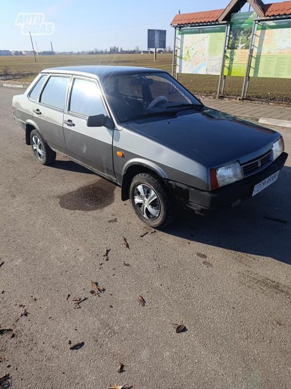 Lada Samara 1993 Jurbarkas, ar dzinēja tilpumu 1.50 L un nobraukumu 34 tūkst. km par 700 €, foto 5 vietnē AUTOMOTO.COM.LV