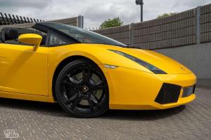 Dzeltens Lamborghini Gallardo 2007 Kauņa, ar dzinēja tilpumu 5.00 L un nobraukumu 101 tūkst. km par 79450 €, foto 3 vietnē AUTOMOTO.COM.LV
