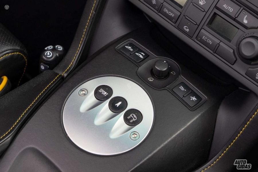 Dzeltens Lamborghini Gallardo 2007 Kauņa, ar dzinēja tilpumu 5.00 L un nobraukumu 101 tūkst. km par 79450 €, foto 24 vietnē AUTOMOTO.COM.LV