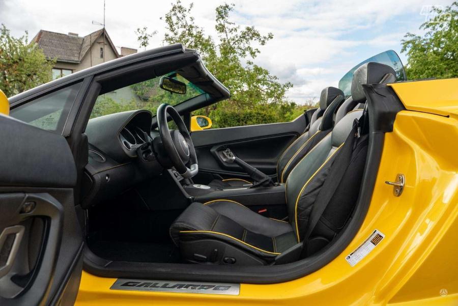 Dzeltens Lamborghini Gallardo 2007 Kauņa, ar dzinēja tilpumu 5.00 L un nobraukumu 101 tūkst. km par 79450 €, foto 28 vietnē AUTOMOTO.COM.LV